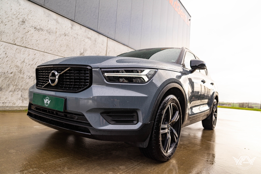 Volvo XC40 T3 163 R-DESIGN GEARTRONIC 8
